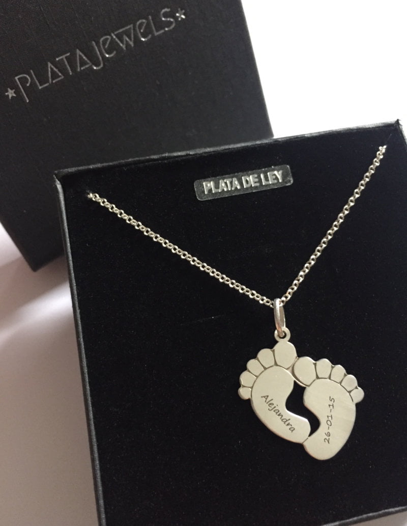Colgante de plata Pies Bebé Personalizado *El Regalo para las Mamás*